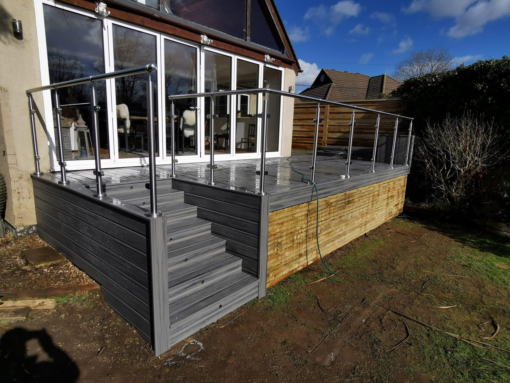 Raised Riverside Decking in Sudbury | Trex Transcend Decking